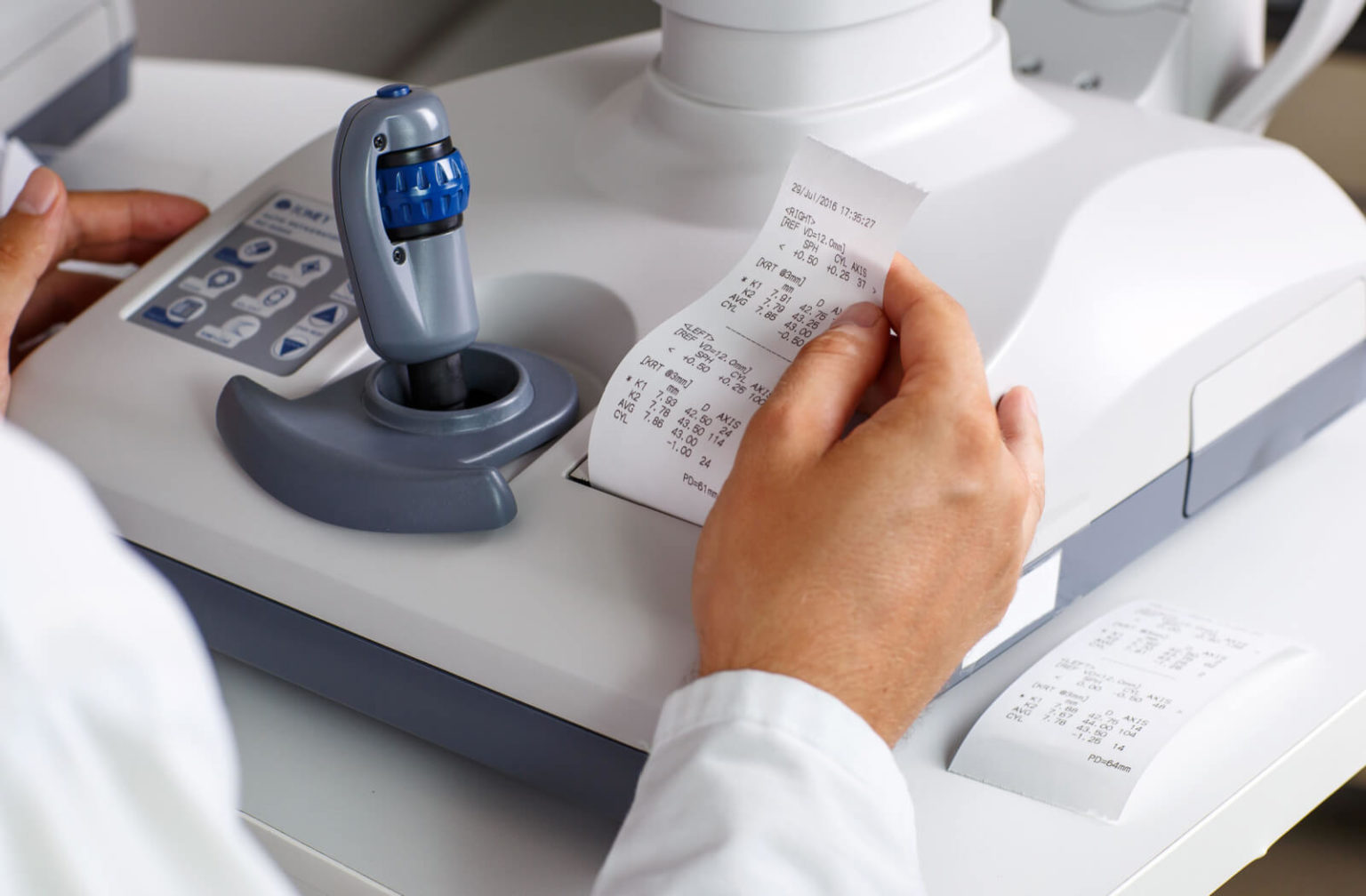What Is a Significant Change in Eyeglass Prescription?